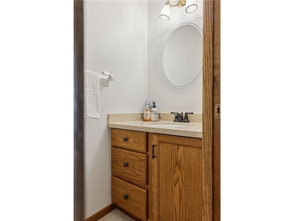 1731 Donegal Drive, Woodbury, MN, 55125 | MLS: 6741071 | Edina Realty