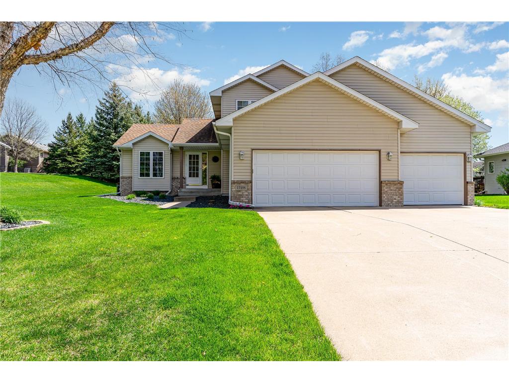 17406 Hibiscus Avenue, Lakeville, MN, 55044 | MLS: 6494510 | Edina Realty