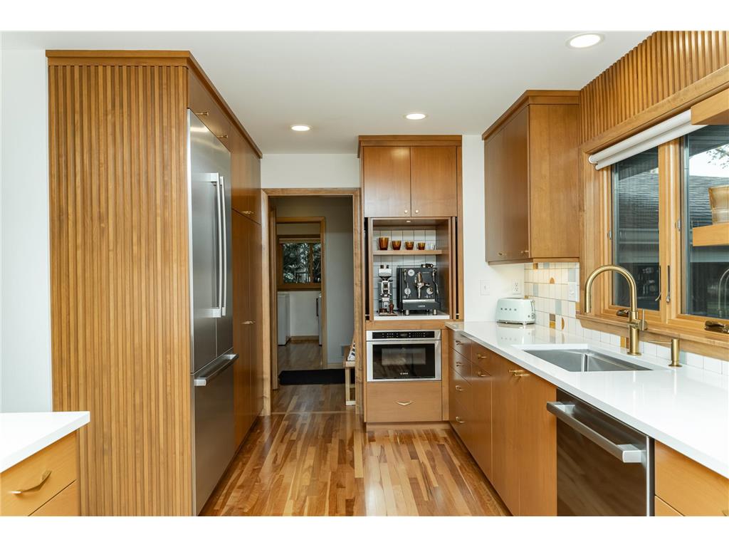 1744 7th Street SW, Rochester, MN, 55902 | MLS: 6796839 | Edina Realty