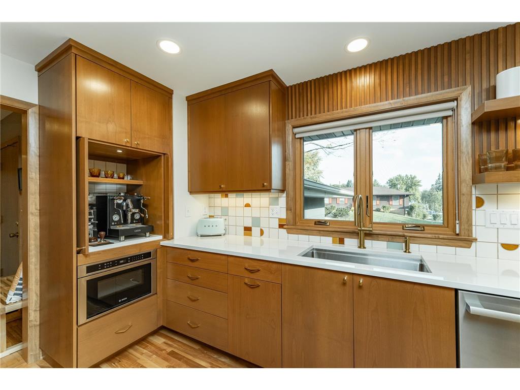 1744 7th Street SW, Rochester, MN, 55902 | MLS: 6796839 | Edina Realty