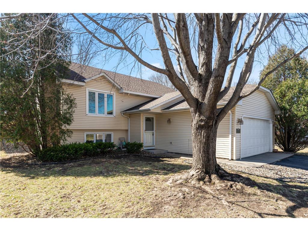 17447 Cherry Drive, Eden Prairie, MN, 55346 | MLS: 6513436 | Edina Realty