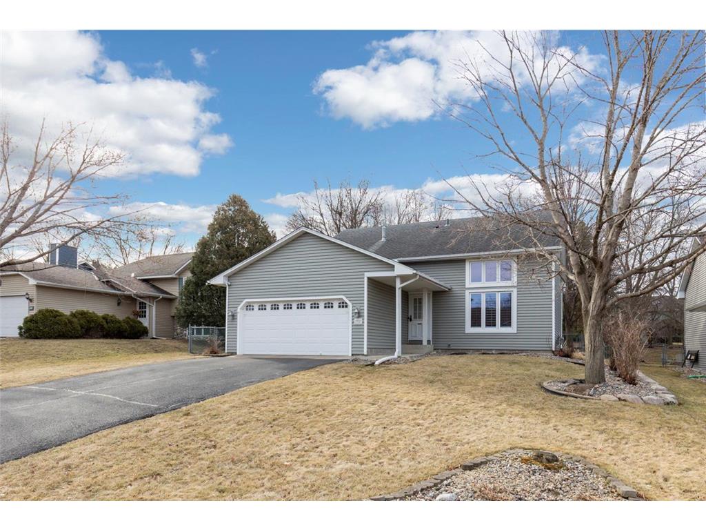 17507 Cherry Drive, Eden Prairie, MN, 55346 | MLS: 6506924 | Edina Realty