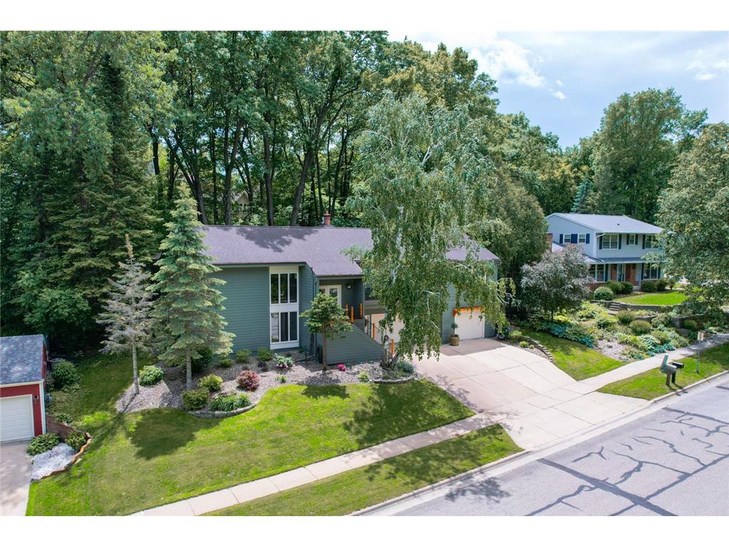 1752 Walden Lane SW, Rochester, MN, 55902 | MLS: 6549738 | Edina Realty