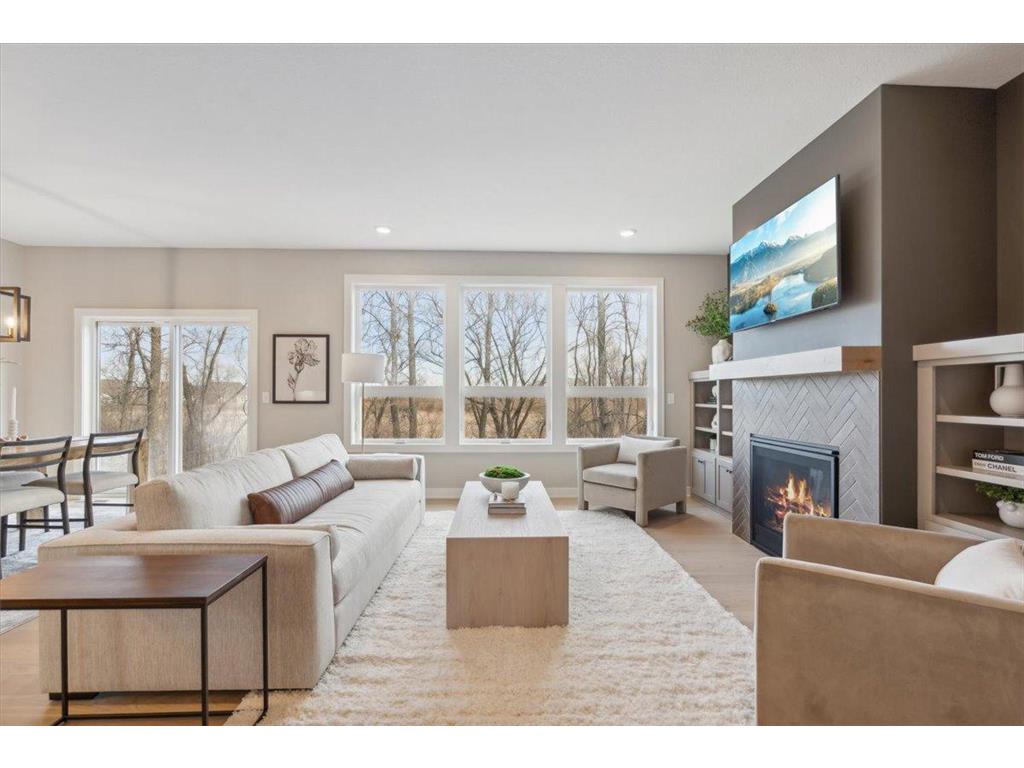 17724 Ellsworth Drive, Lakeville, MN, 55044 | MLS: 6634910 | Edina Realty