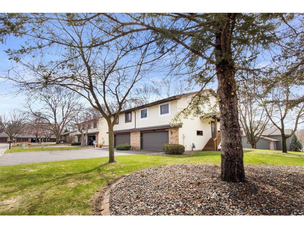 1780 Willow Court E, White Bear Lake, MN, 55110 | MLS: 6707762 | Edina ...