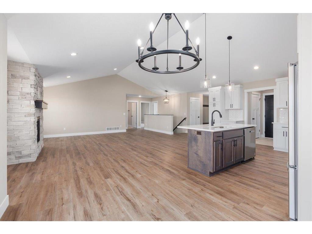 1786 117th Avenue, Hammond, WI, 54015 | MLS: 6712829 | Edina Realty