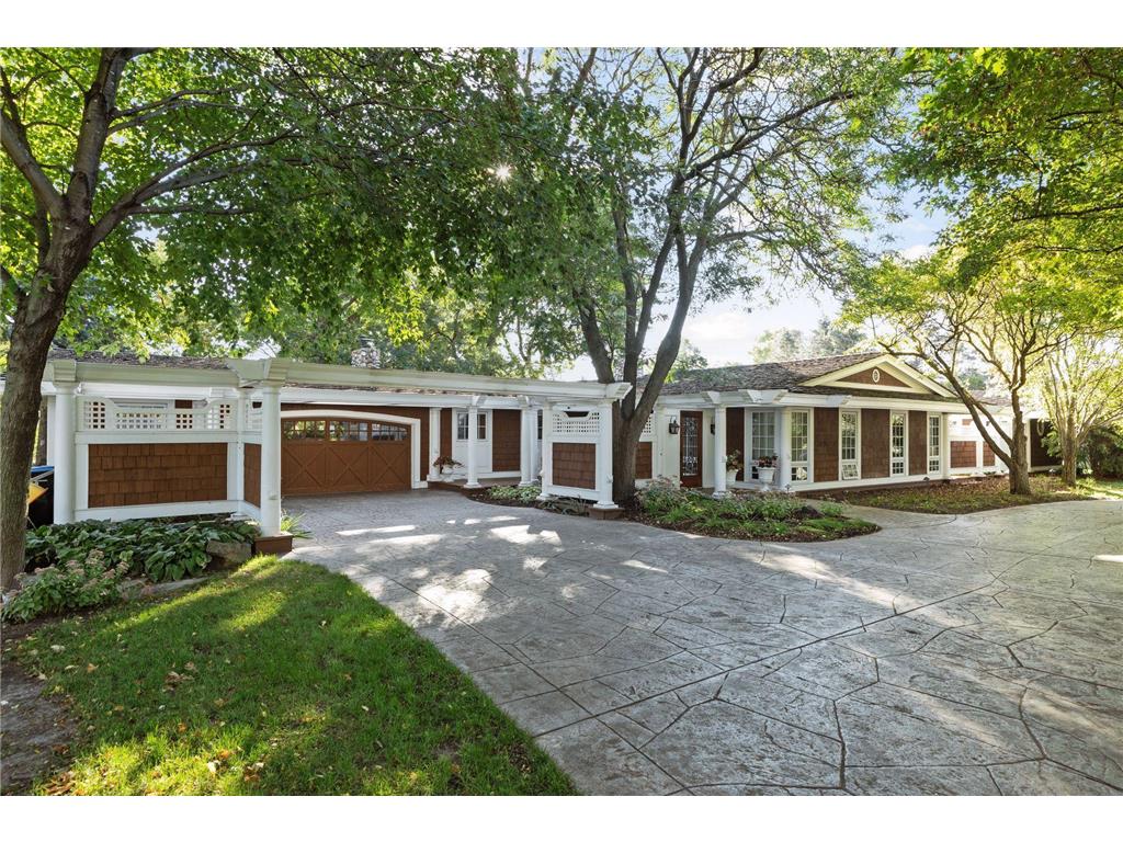 18 Evergreen Lane, North Oaks, MN, 55127 | MLS: 6261827 | Edina Realty