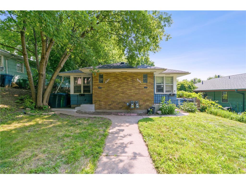 1805 Benjamin Street NE, Minneapolis, MN, 55418 | MLS: 6578327 | Edina ...