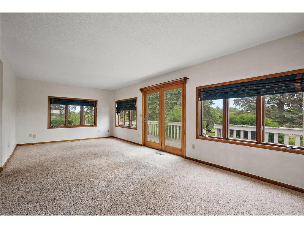 18121 N Diamond Lake Road, Dayton, MN, 55327 | MLS: 6731329 | Edina Realty