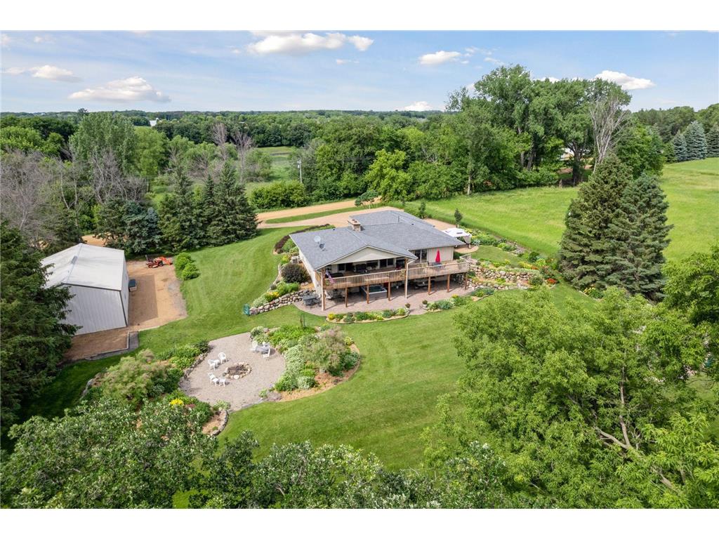18185 Kelly Lake Road, Carver, MN, 55315 | MLS: 6482868 | Edina Realty