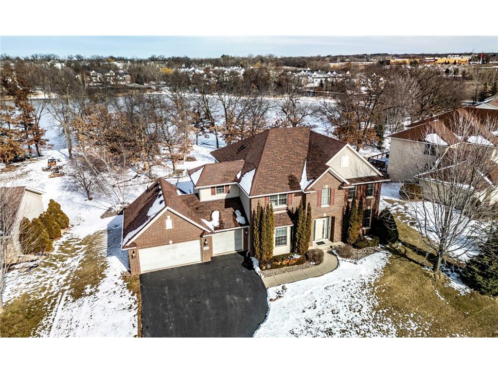 18298 Kingsway Path, Lakeville, MN, 55044 | MLS: 6491774 | Edina Realty