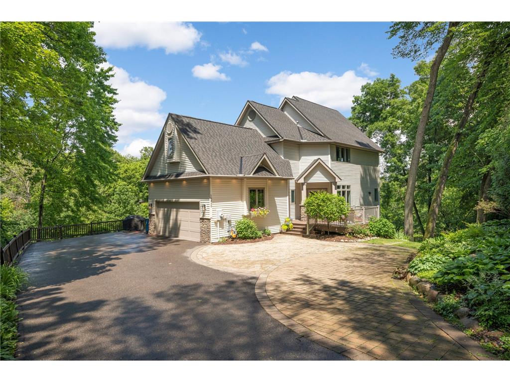 18430 Ridgewood Road, Minnetonka, MN, 55391 | MLS: 6539501 | Edina Realty