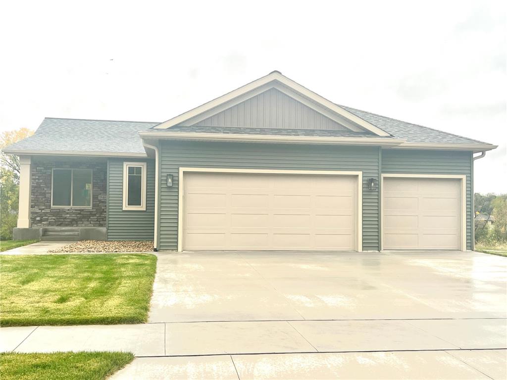 1846 Hadley Hills Drive NE, Rochester, MN 55906 | MLS: 6447556 | Edina ...