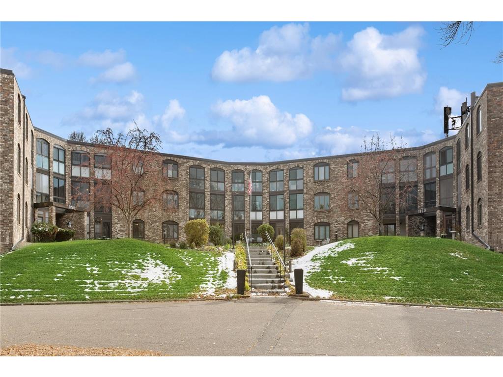 1850 Eagle Ridge Drive #E208, Mendota Heights, MN, 55118 | MLS: 6445020 ...