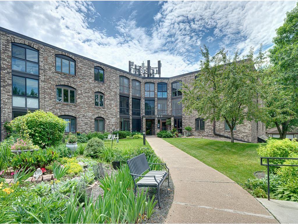 1860 Eagle Ridge Drive #W307, Mendota Heights, MN, 55118 | MLS: 6557671 ...