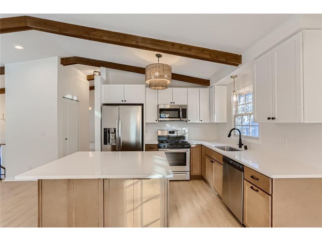 18665 Rutledge Road, Deephaven, MN, 55391 | MLS: 6188429 | Edina Realty