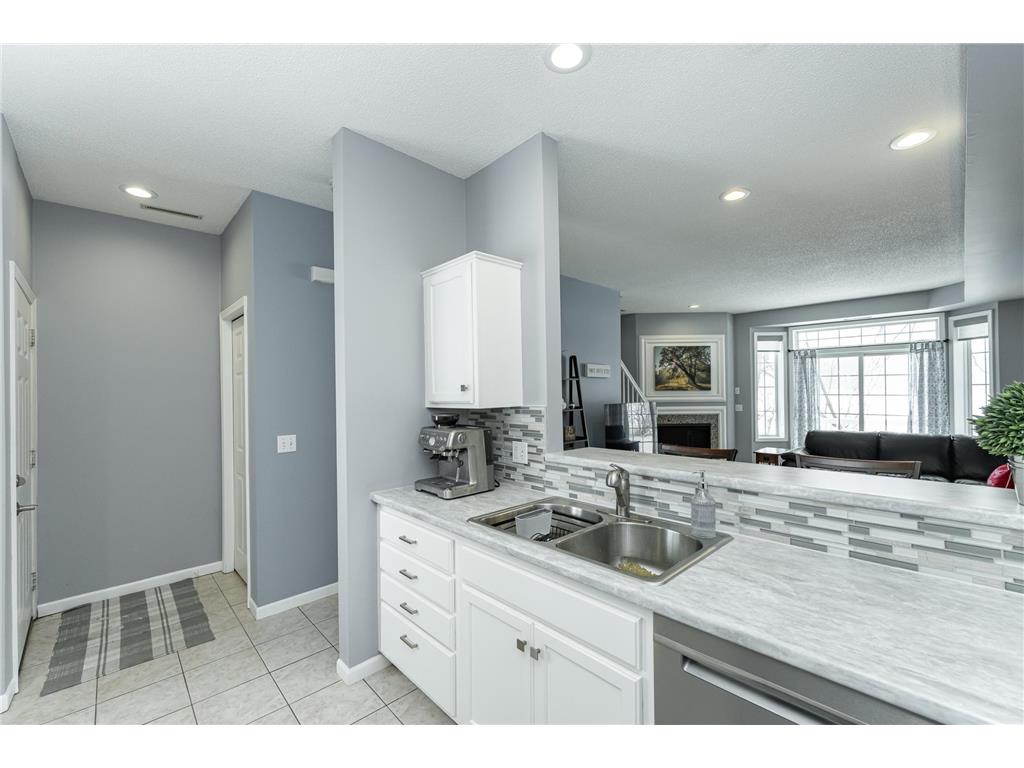 1868 Tiffany Cove Lane SW, Rochester, MN, 55902 | MLS: 6680621 | Edina ...