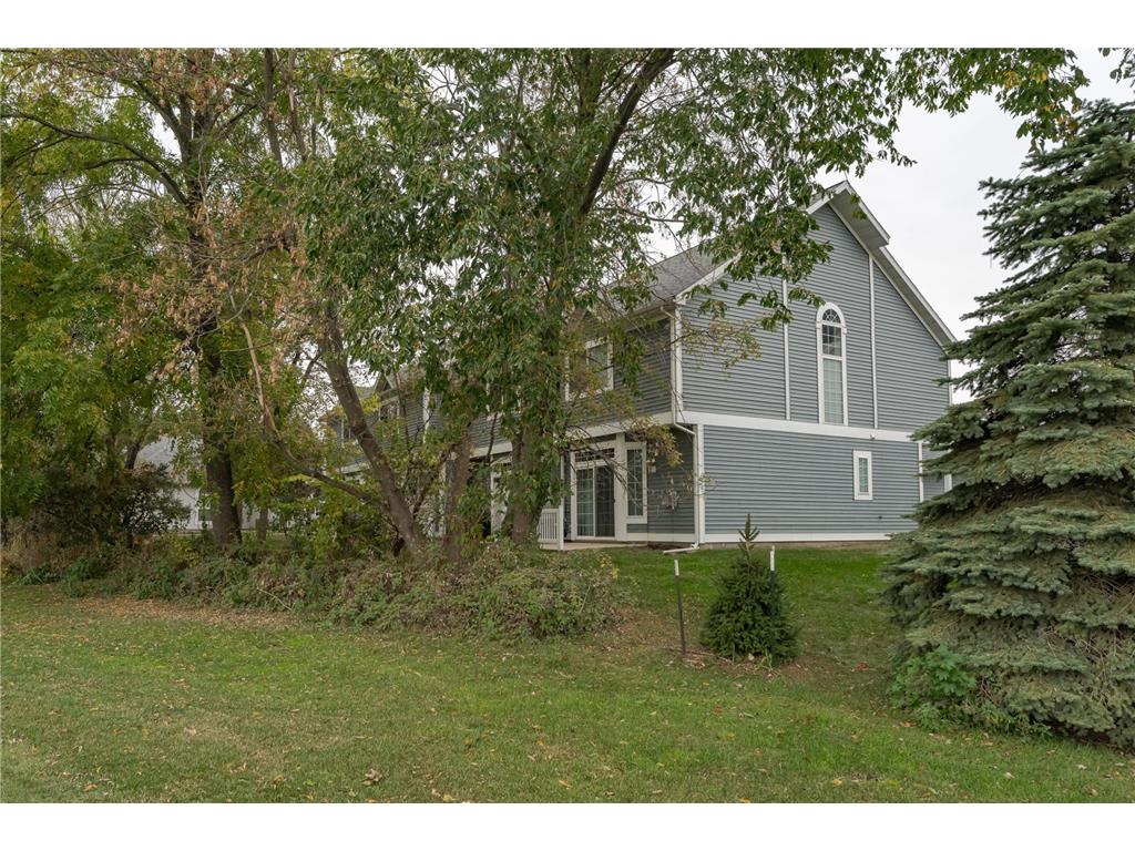 1868 Tiffany Cove Lane SW, Rochester, MN, 55902 | MLS: 6680621 | Edina ...