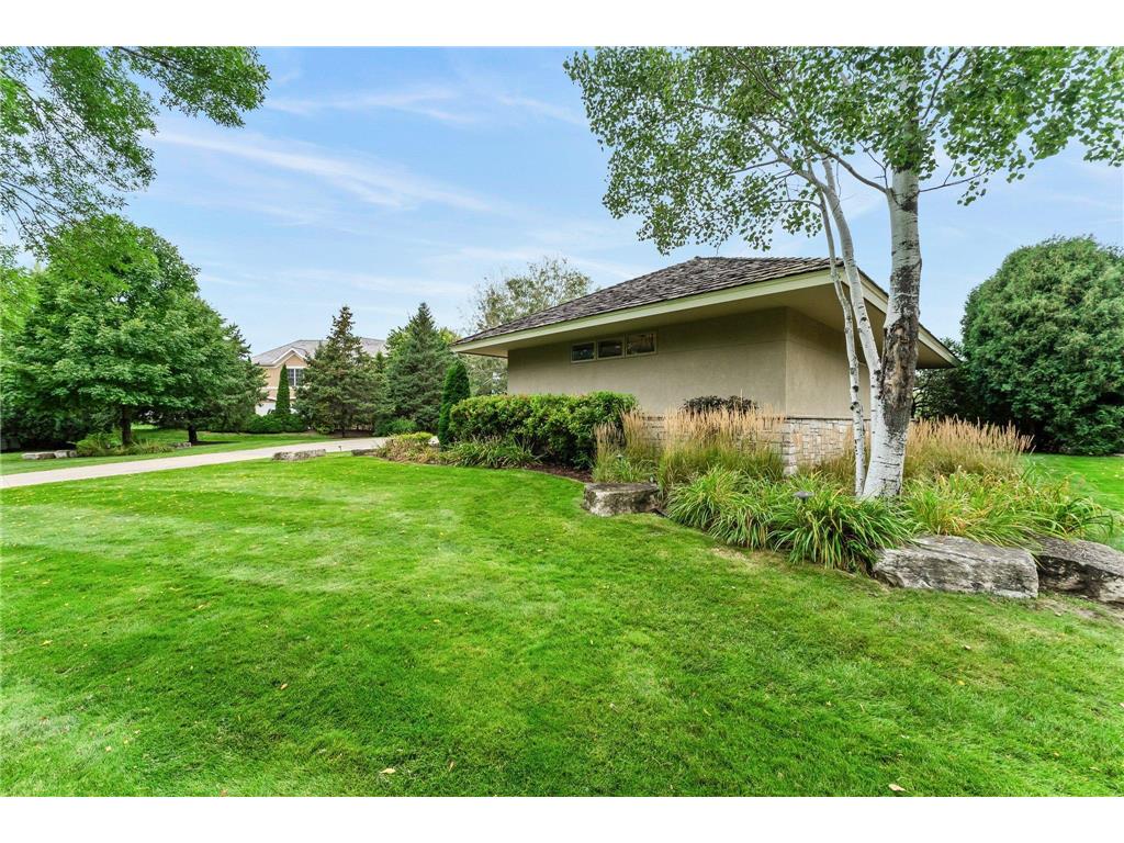 18778 Melrose Chase, Eden Prairie, MN, 55347 | MLS: 6606362 | Edina Realty