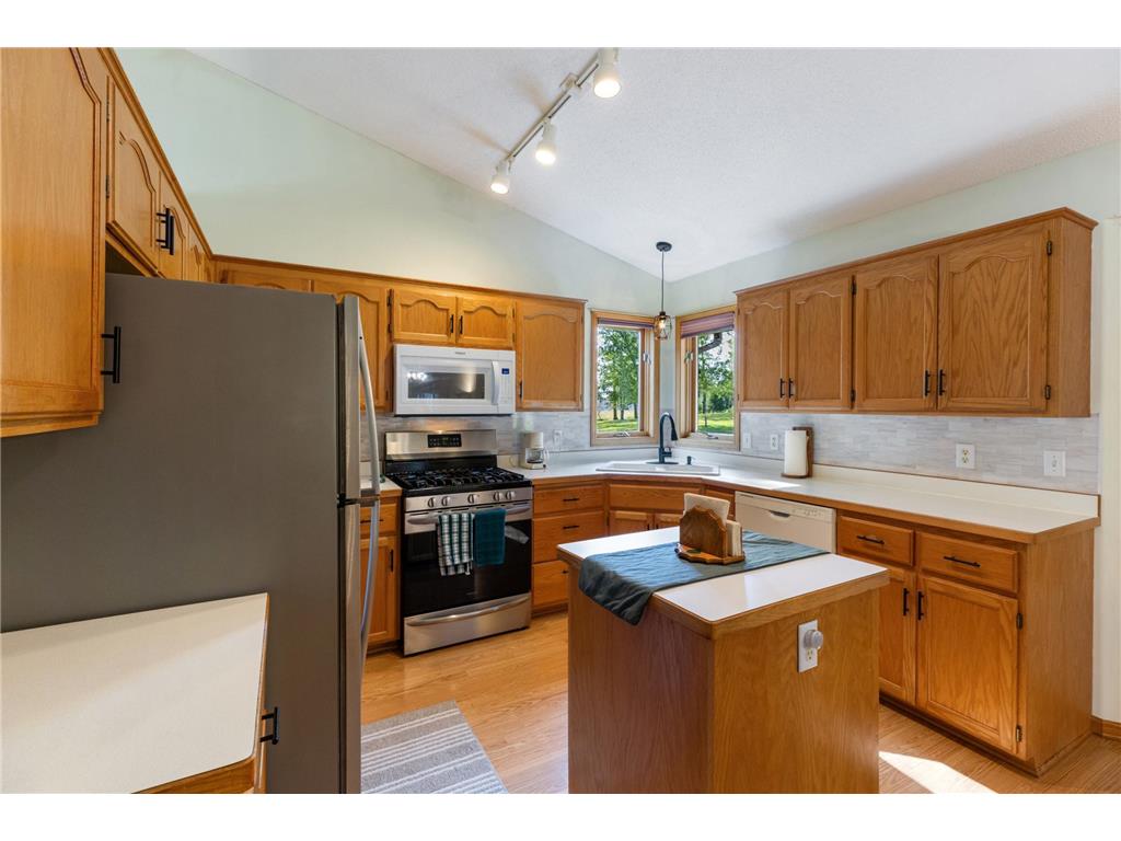 18870 Garnet Street NW, Nowthen, MN, 55303 | MLS: 6796955 | Edina Realty