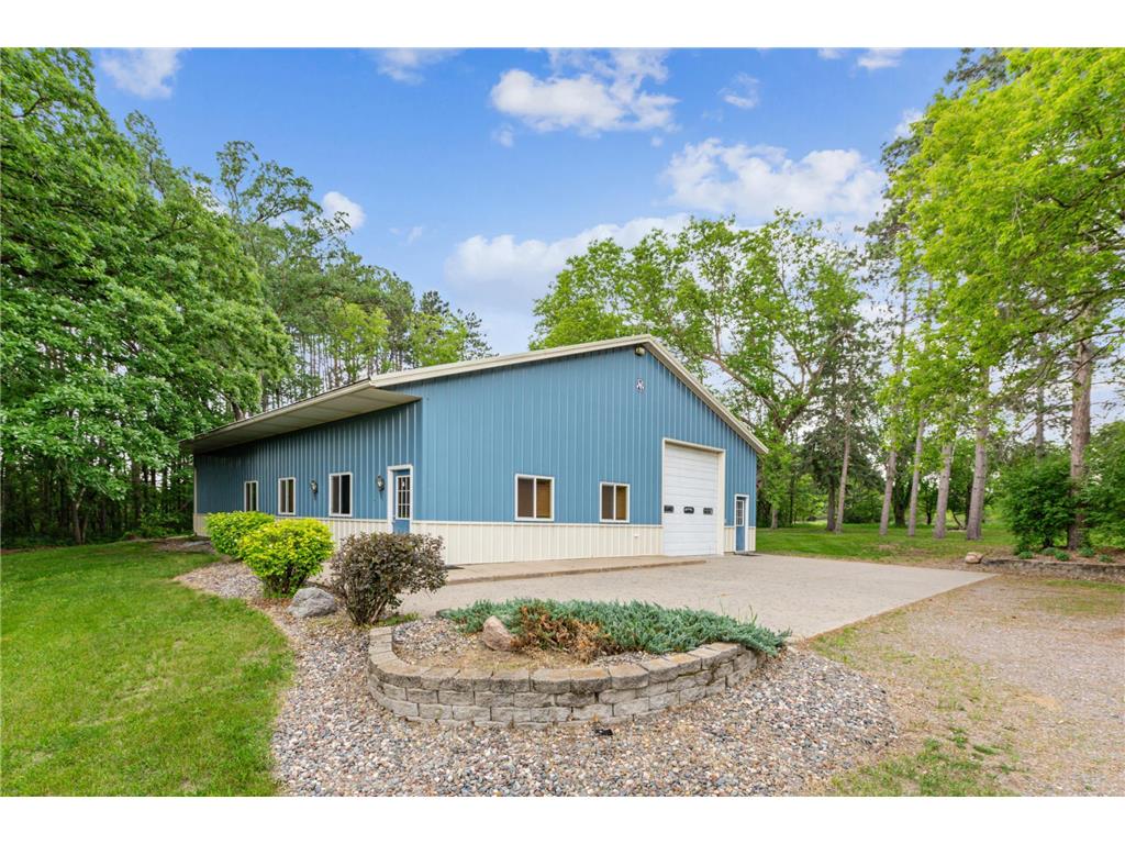 18950 243rd Avenue NW, Orrock Twp, MN, 55309 | MLS: 6734770 | Edina Realty