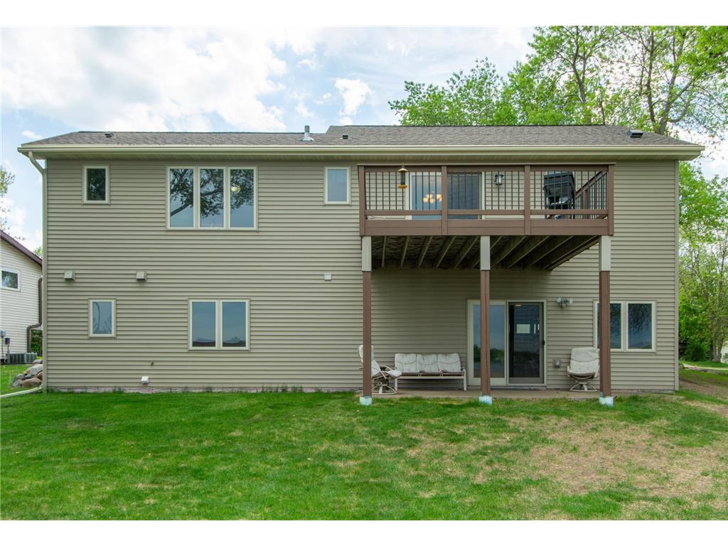 1900 White Cloud Drive E, Isle, MN, 56342 | MLS: 6758876 | Edina Realty
