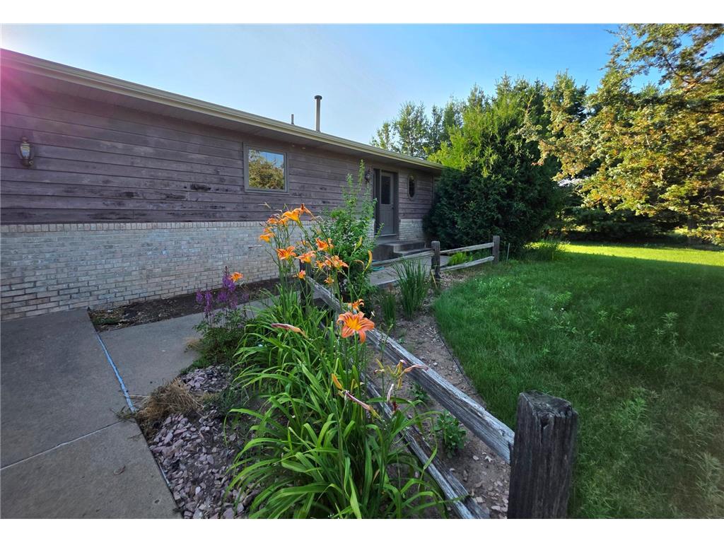 19080 Eidelweiss Street NW, Oak Grove, MN, 55011 | MLS: 6755946 | Edina ...