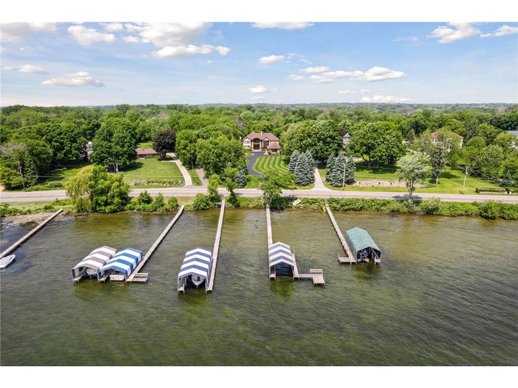 1910 Shoreline Drive, Orono, MN, 55391 | MLS: 6726088 | Edina Realty