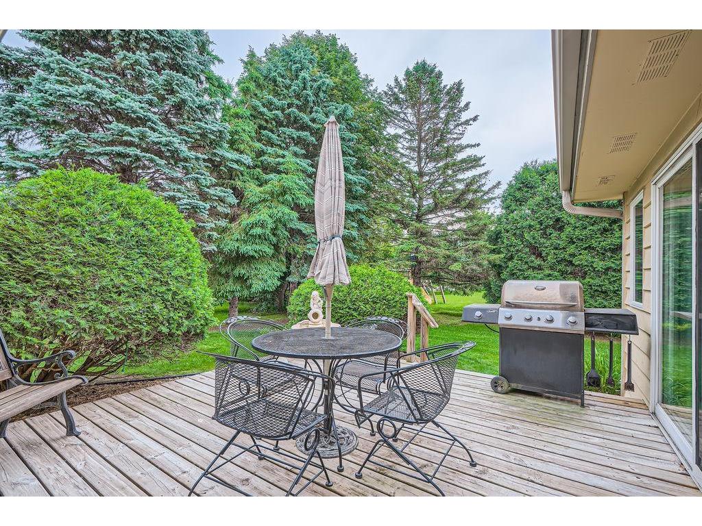 1933 Crown Point Drive, Mendota Heights, MN, 55118 | MLS: 6733920 ...