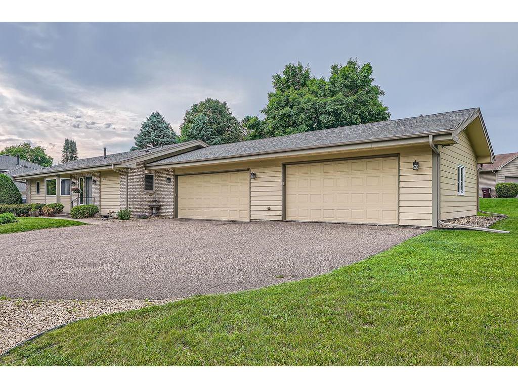 1933 Crown Point Drive, Mendota Heights, MN, 55118 | MLS: 6733920 ...