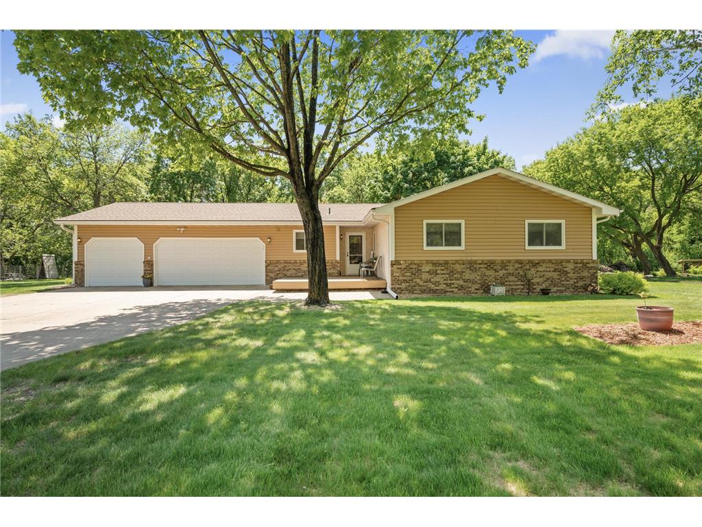 19375 181st Avenue NW, Big Lake Twp, MN, 55309 | MLS: 6720508 | Edina ...