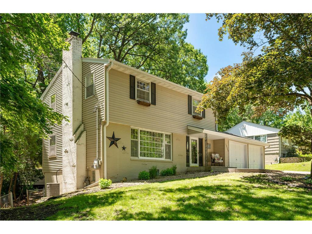 19555 Shady Hills Road, Shorewood, MN, 55331 | MLS: 6571864 | Edina Realty