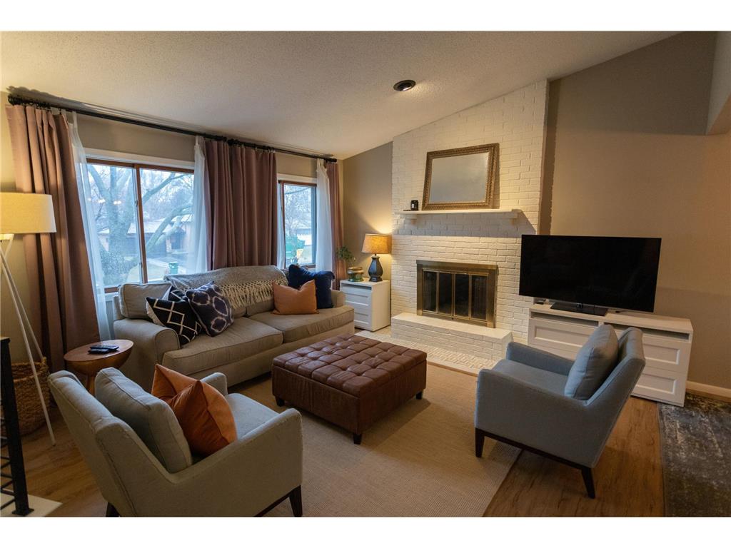 1961 Timber Wolf Trail N, Eagan, MN, 55122 | MLS: 6182522 | Edina Realty