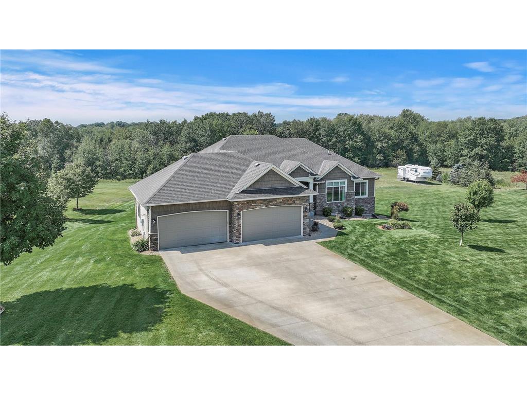19648 Yellowpine Street NW, Oak Grove, MN 55011 | MLS: 6421280 | Edina Realty