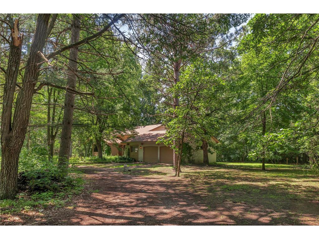 19920 Crocus Street NW, Oak Grove, MN, 55011 | MLS: 6558940 | Edina Realty