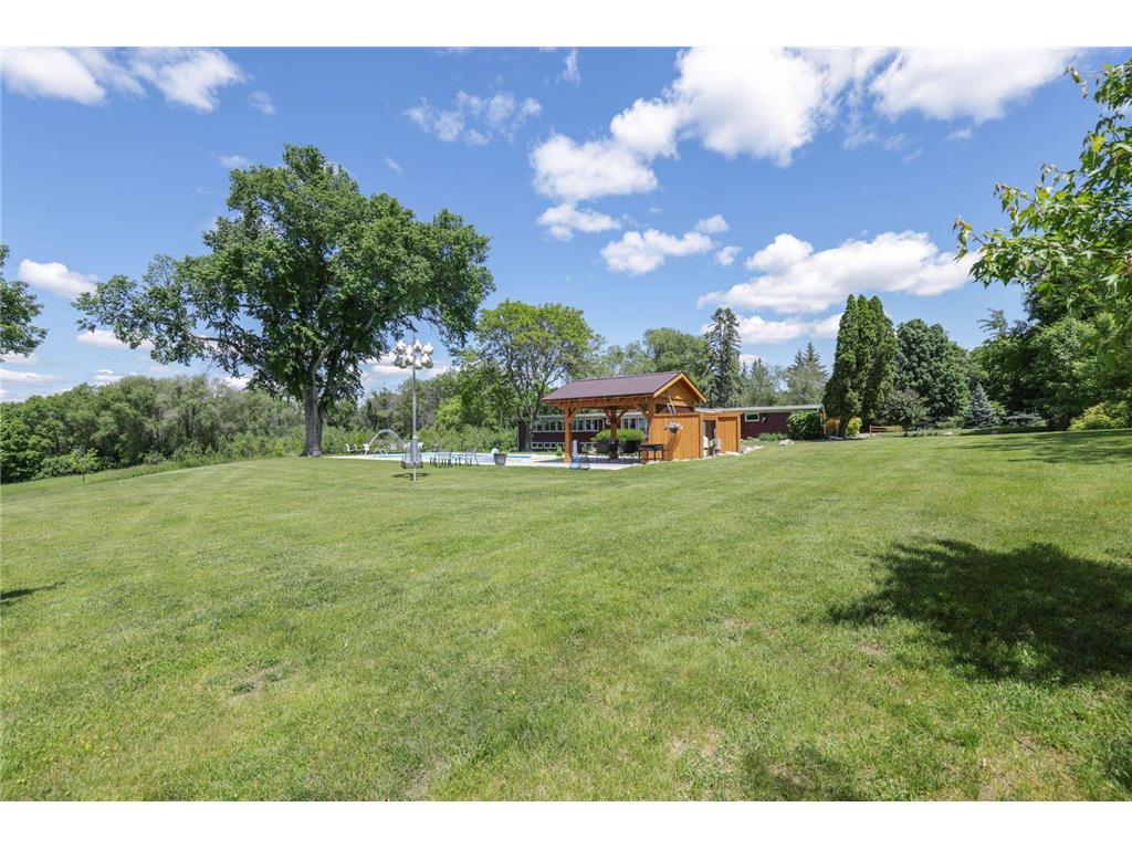 2 Martin Lane, North Oaks, MN, 55127 | MLS: 6497991 | Edina Realty