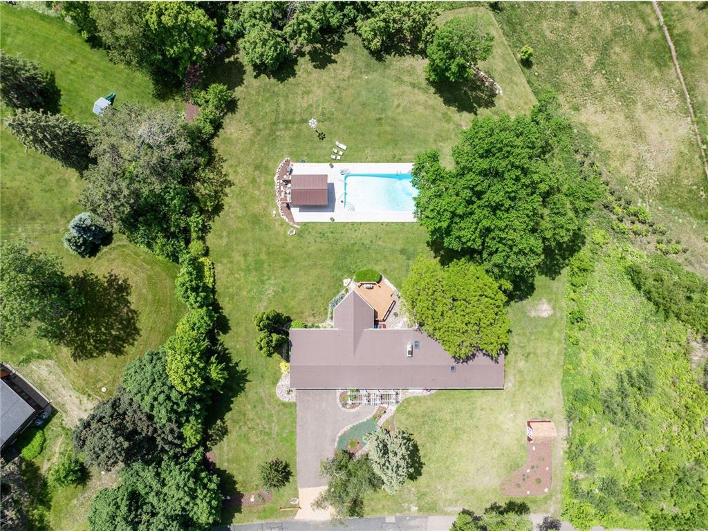 2 Martin Lane, North Oaks, MN, 55127 | MLS: 6497991 | Edina Realty