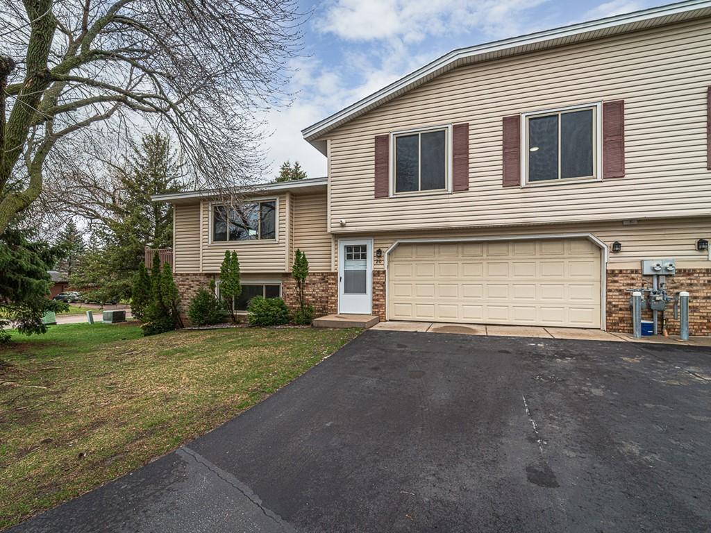 20 Maple Island Road, Burnsville, MN, 55306 | MLS: 6523689 | Edina Realty