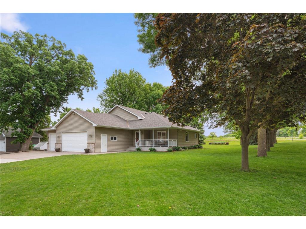200 Wilson Street, Waverly, MN, 55390 | MLS: 6726642 | Edina Realty