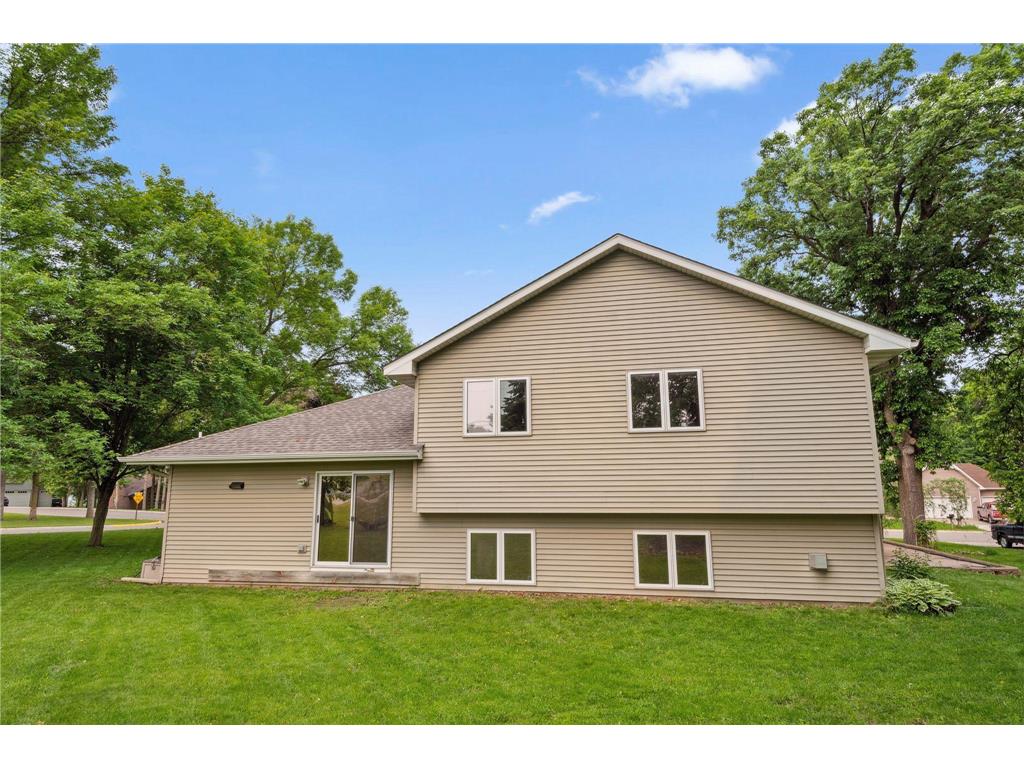 200 Wilson Street, Waverly, MN, 55390 | MLS: 6726642 | Edina Realty