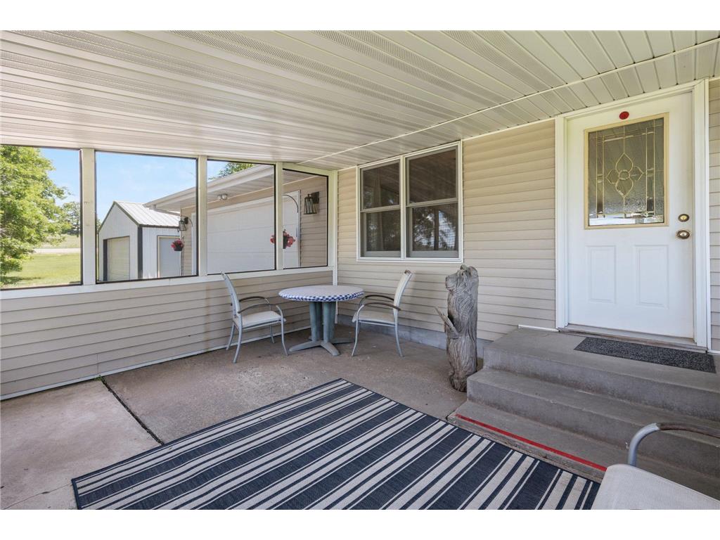 2002 40th Avenue, Osceola, WI, 54020 | MLS: 6549920 | Edina Realty
