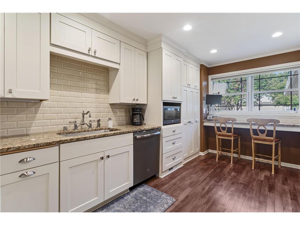 2005 28th Avenue NW #102, New Brighton, MN, 55112 | MLS: 6770838 ...