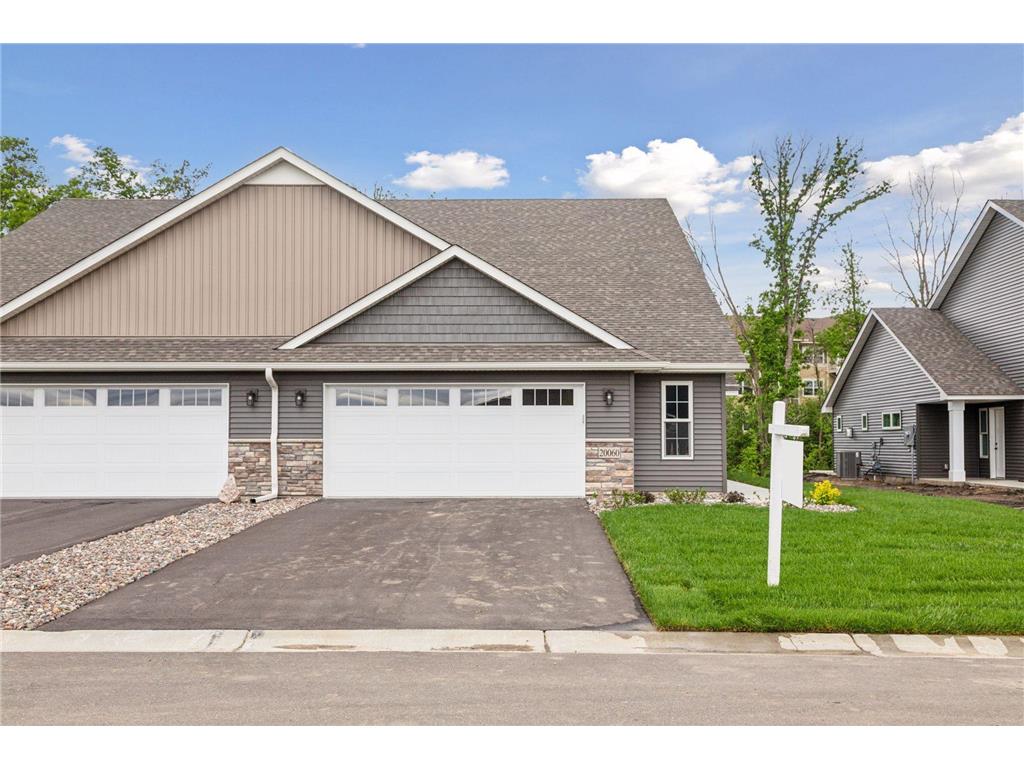 20060 Fitzgerald Trail N, Forest Lake, MN, 55025 | MLS: 6552598 | Edina ...