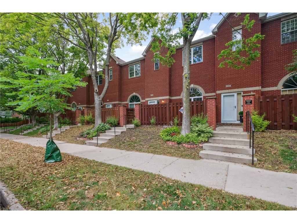2009 Grand Avenue, Saint Paul, MN, 55105 | MLS: 6825849 | Edina Realty