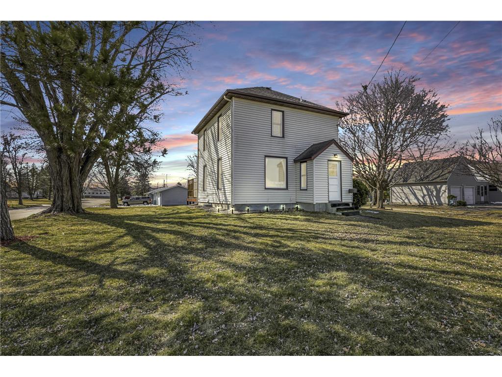 201 Barney Street, Owatonna, MN, 55060 | MLS: 6511013 | Edina Realty