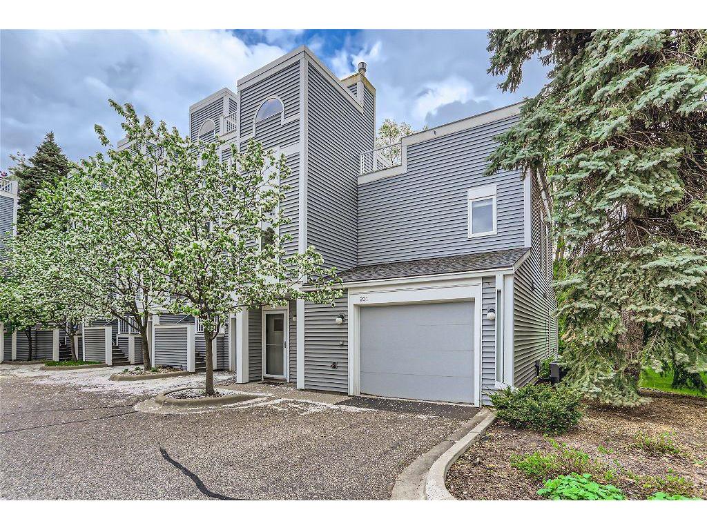 201 Main Street NE, Minneapolis, MN, 55413 | MLS: 6531479 | Edina Realty