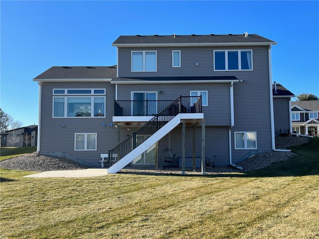 2010 Kerry Drive NE, Rochester, MN, 55906 | MLS: 9096390 | Edina Realty