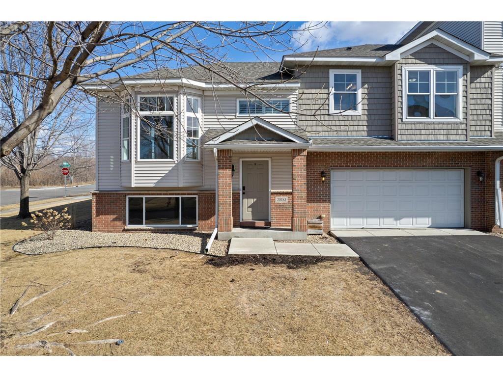 20153 Holister Lane, Lakeville, MN, 55044 | MLS: 6654578 | Edina Realty