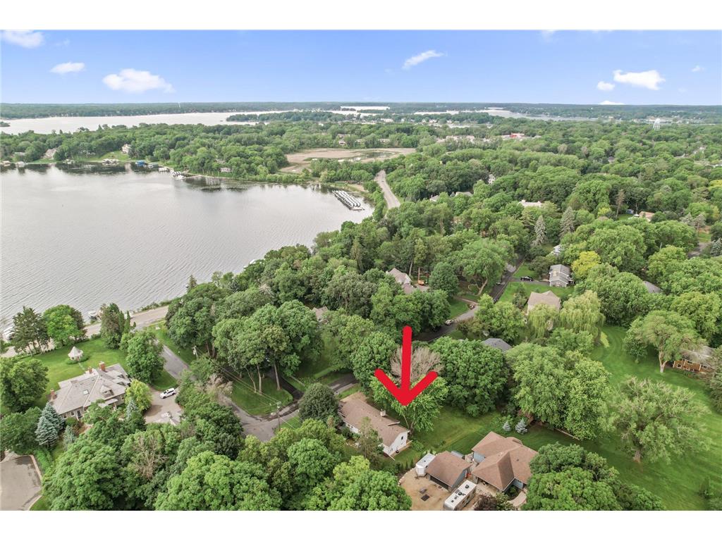2022 Lake Road, Minnetonka Beach, MN, 55391 | MLS: 6740727 | Edina Realty