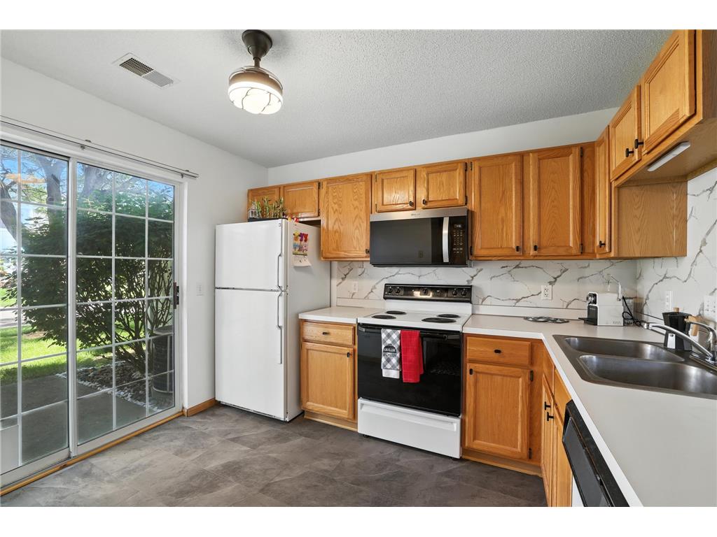 2025 Southcross Drive W #204, Burnsville, MN, 55306 | MLS: 6742683 ...
